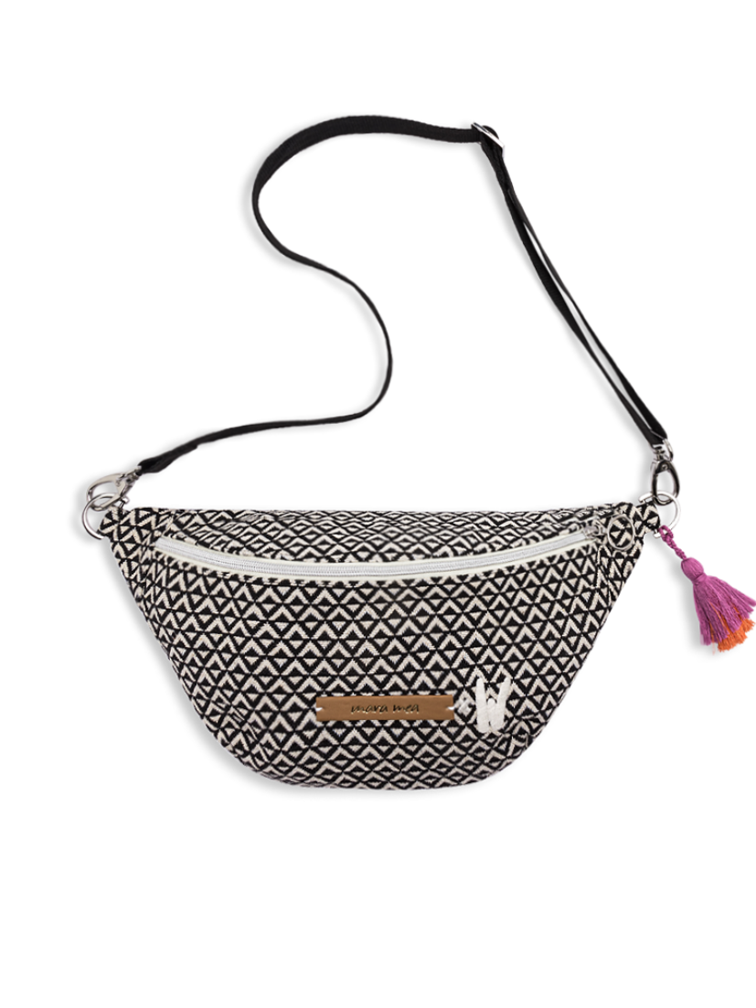 Midi bum bag catching up in black/white patterned – Liquid error (layout/theme line 2): Could ...